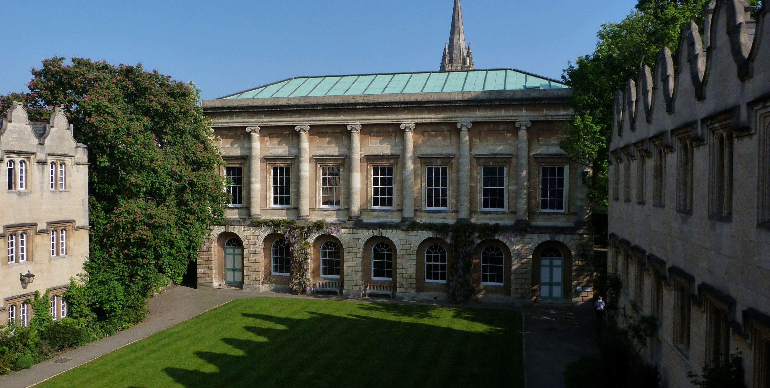 Champagne Concerts During the Senior Library Project - Oriel College